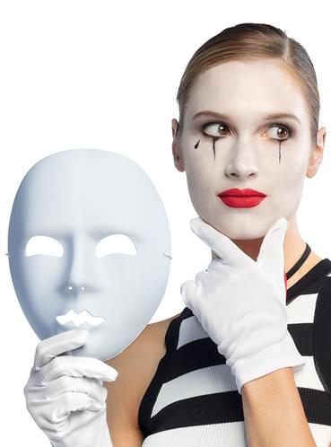 Basic White Mask | Funidelia